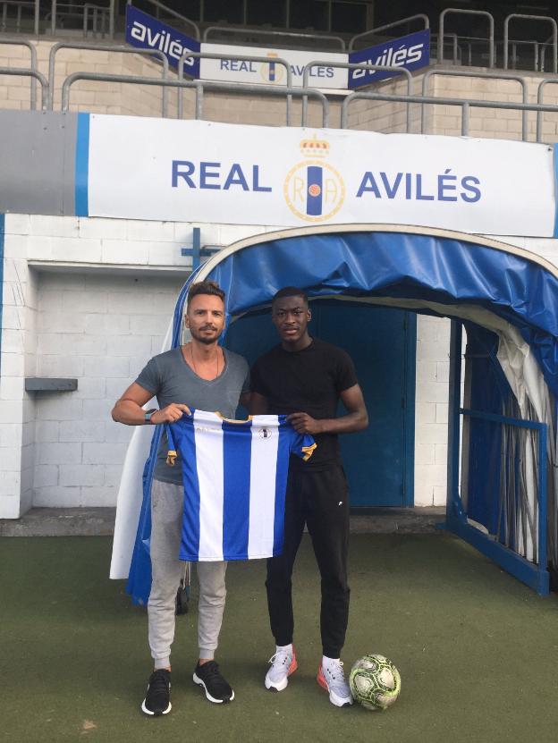El Real Avilés ficha y presenta a Jordan Yao | El Comercio