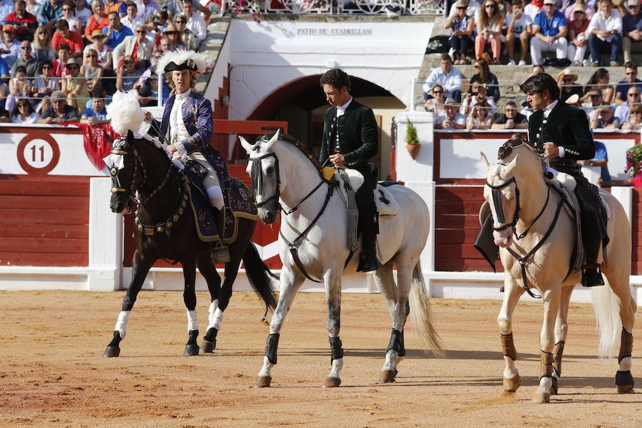 Los mejores momentos de la tarde de rejones en El Bibio | El Comercio