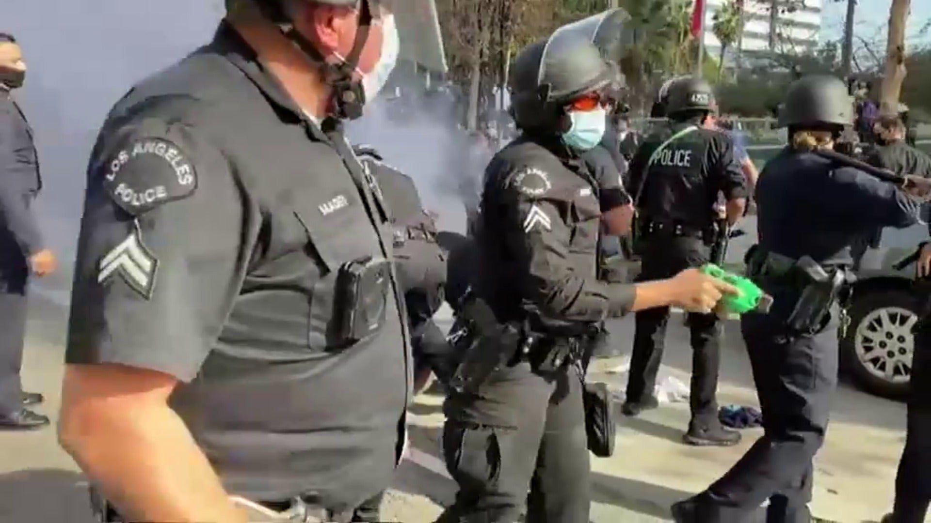 Las manifestaciones violentas de republicanos radicales se trasladaron ...