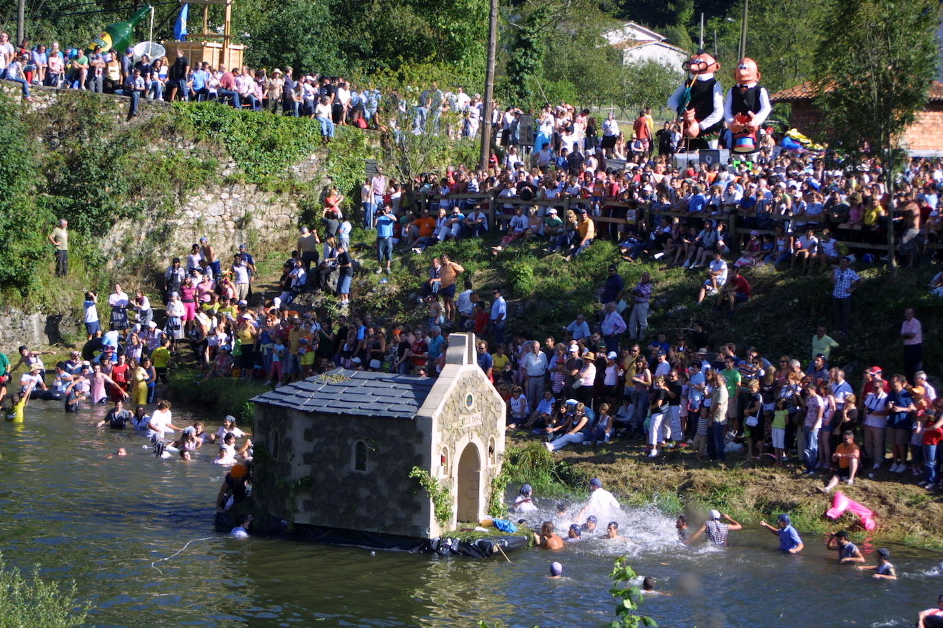 Fotos: Un recorrido visual por la historia del Descenso Folklórico del ...