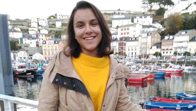 El 'séviro' corta el paso a Clara Suárez | El Comercio